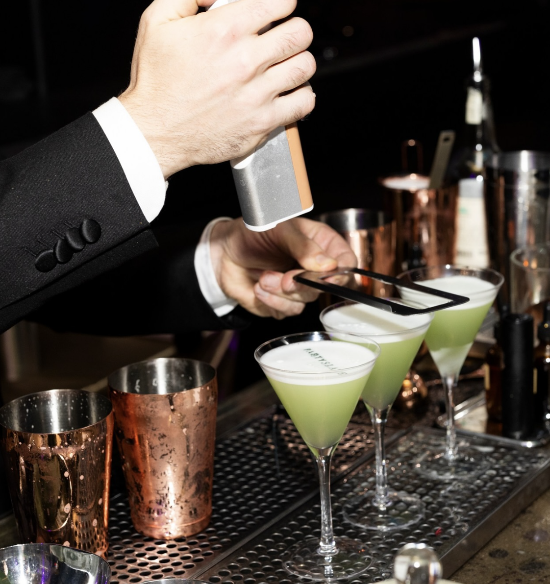 Top 10 Wedding Ideas for Entertainment - The Main Event
